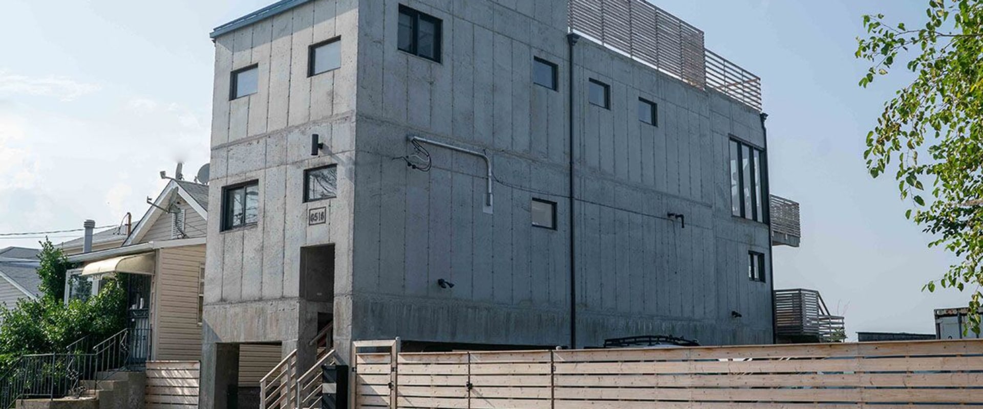 What are some examples of sustainable homes?